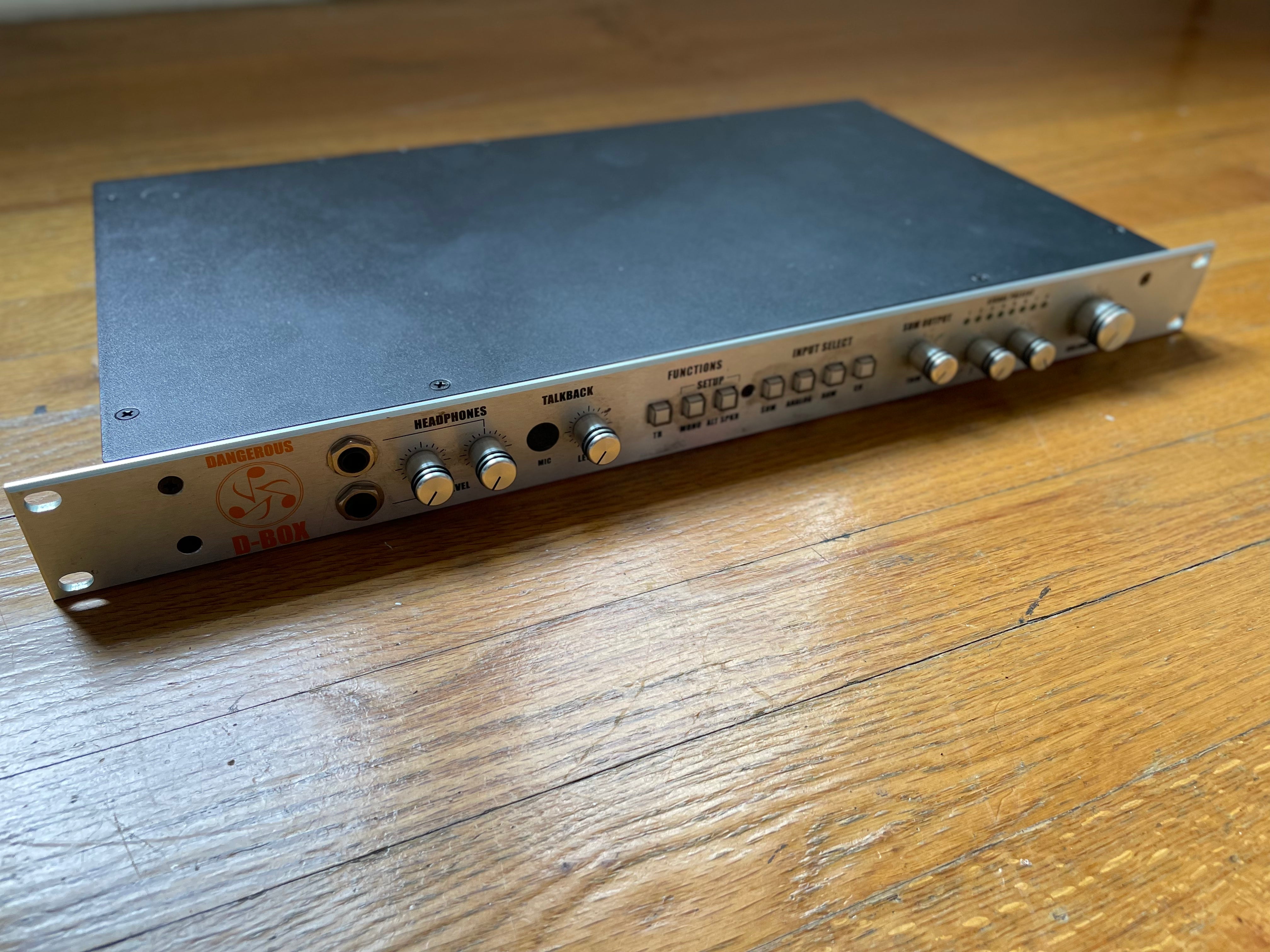 Dangerous Audio D-Box Monitor Controller/ 8ch Summing Box – Byrd Finds